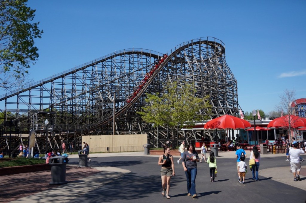 Carowinds – Roller Coaster Traveller