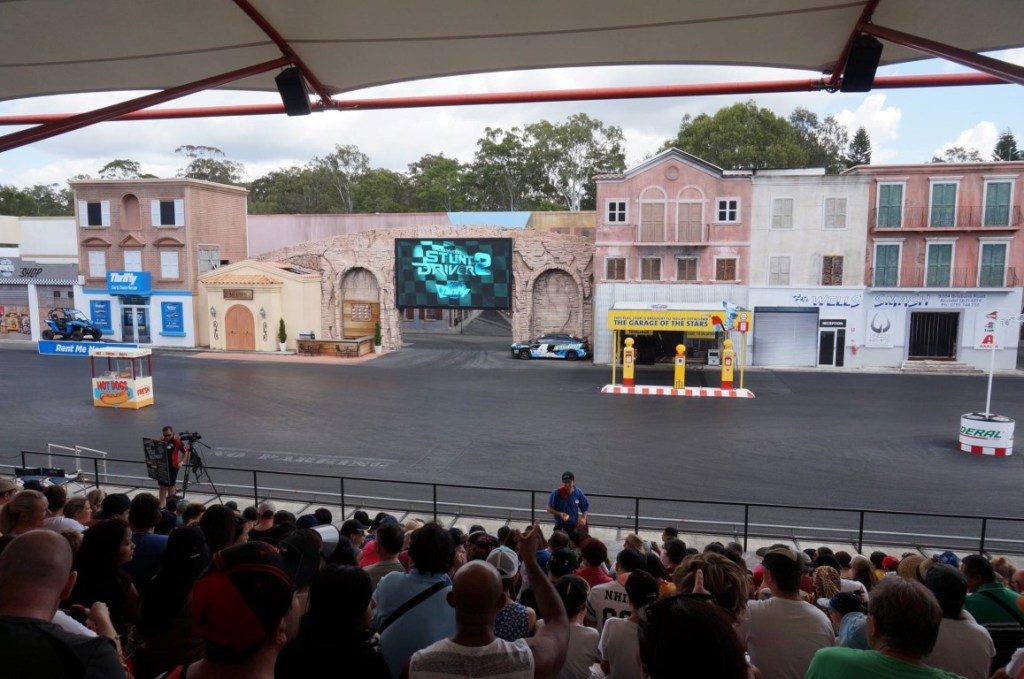 Warner Bros Movie World Gold Coast – Roller Coaster Traveller