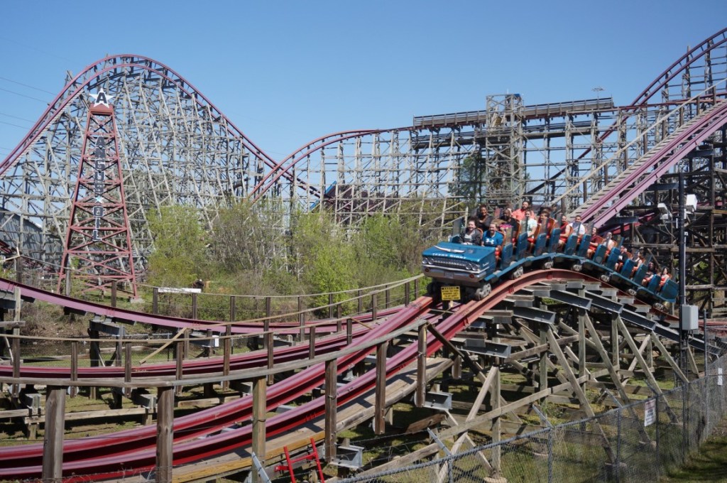 Six Flags Over Texas – Roller Coaster Traveller