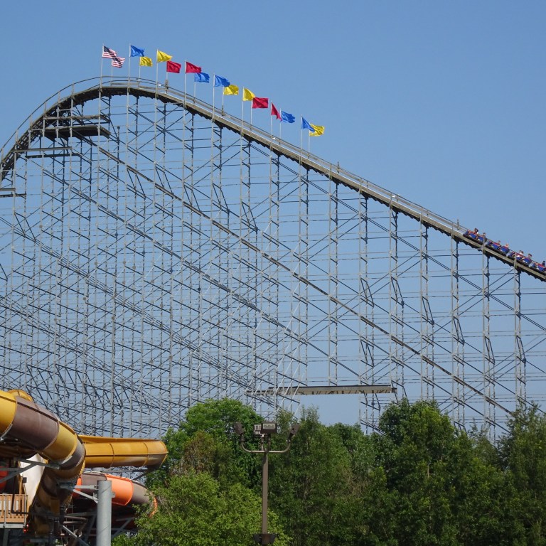 splashin’ safari – Roller Coaster Traveller